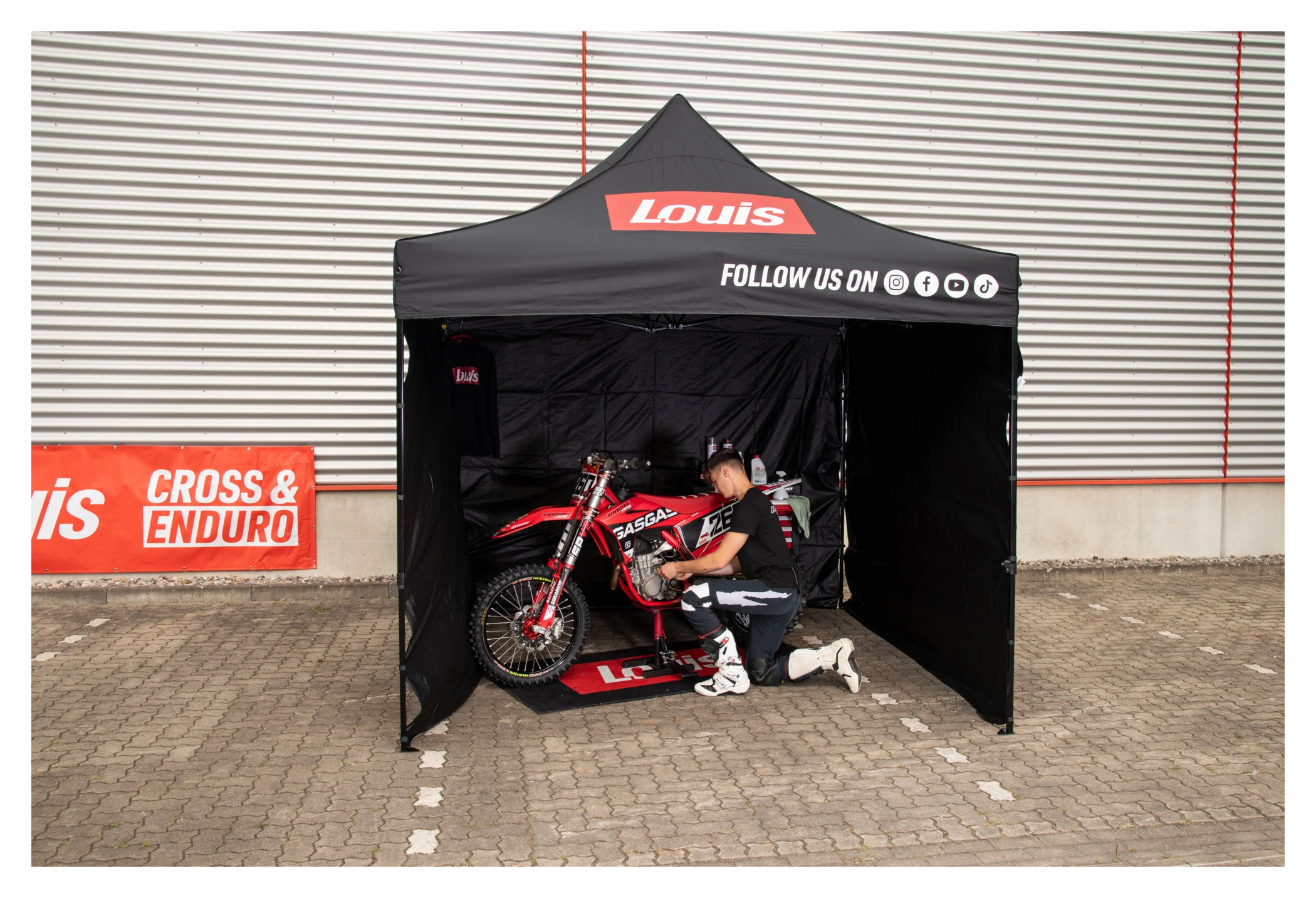 Louis PAREDES CARPA LOUIS SET DE 3 CON LOGO COMMU.