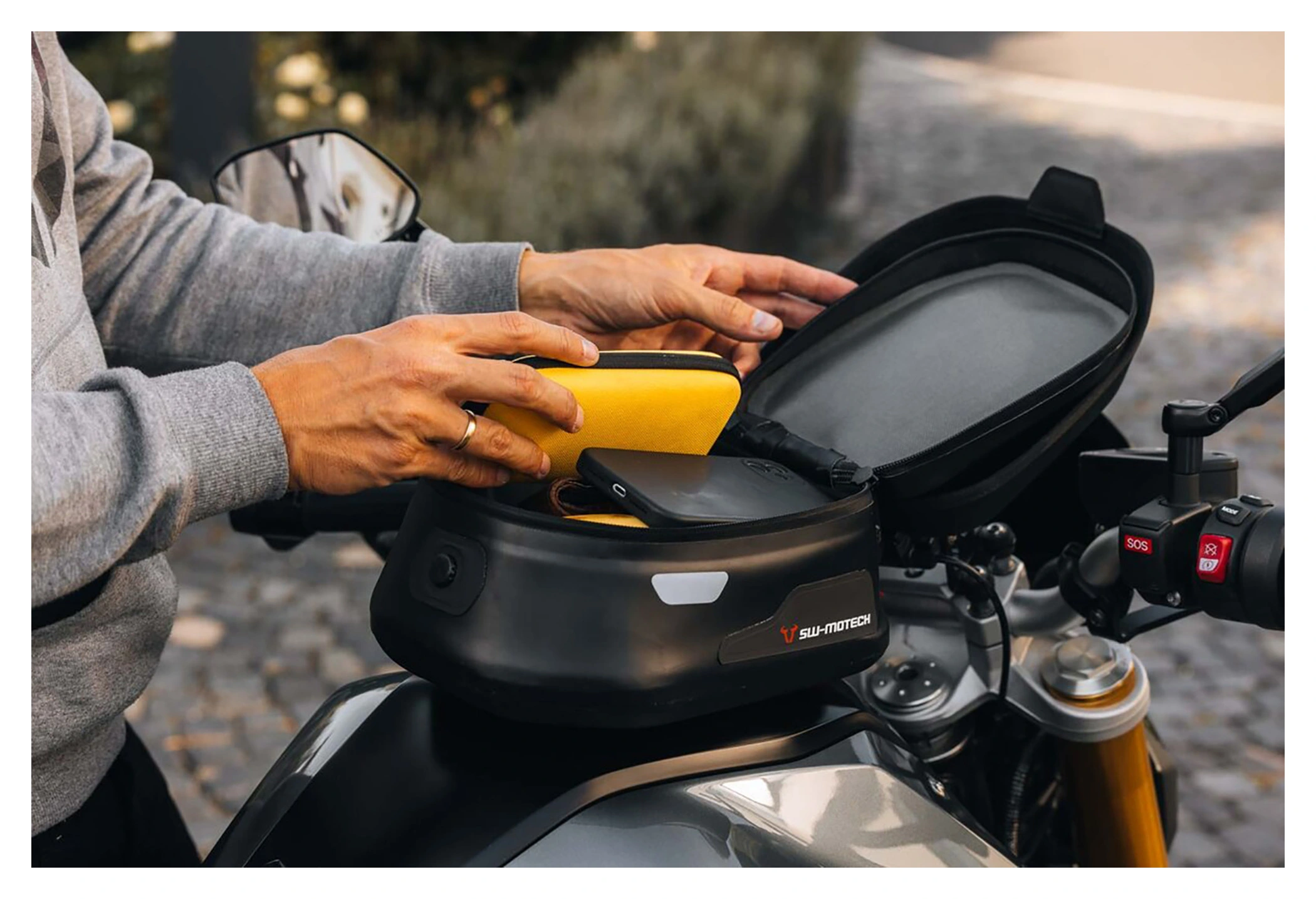 SW-Motech SW-MOTECH TANKRUCKSACK PRO MICRO WP 4 LITER