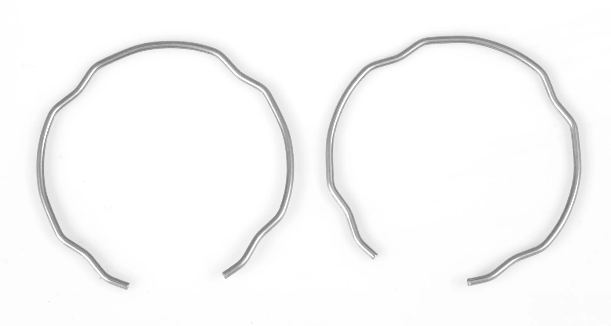 Front fork retaining rings made of stainless steel