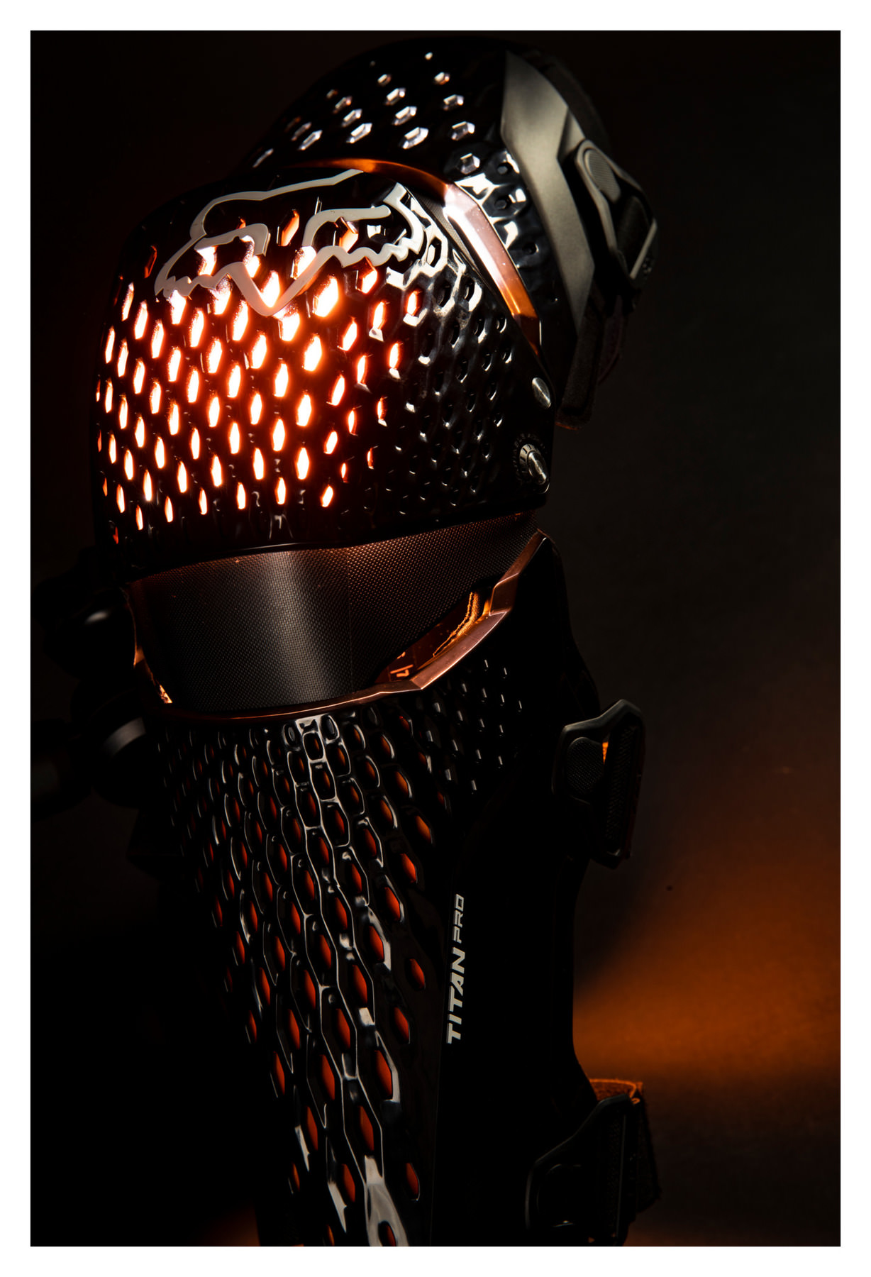 Fox FOX Titan Pro D3O Knee Protector, Pair